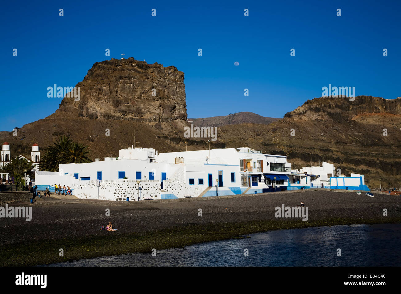 Black sand beach gran canaria hi-res stock photography and images - Alamy
