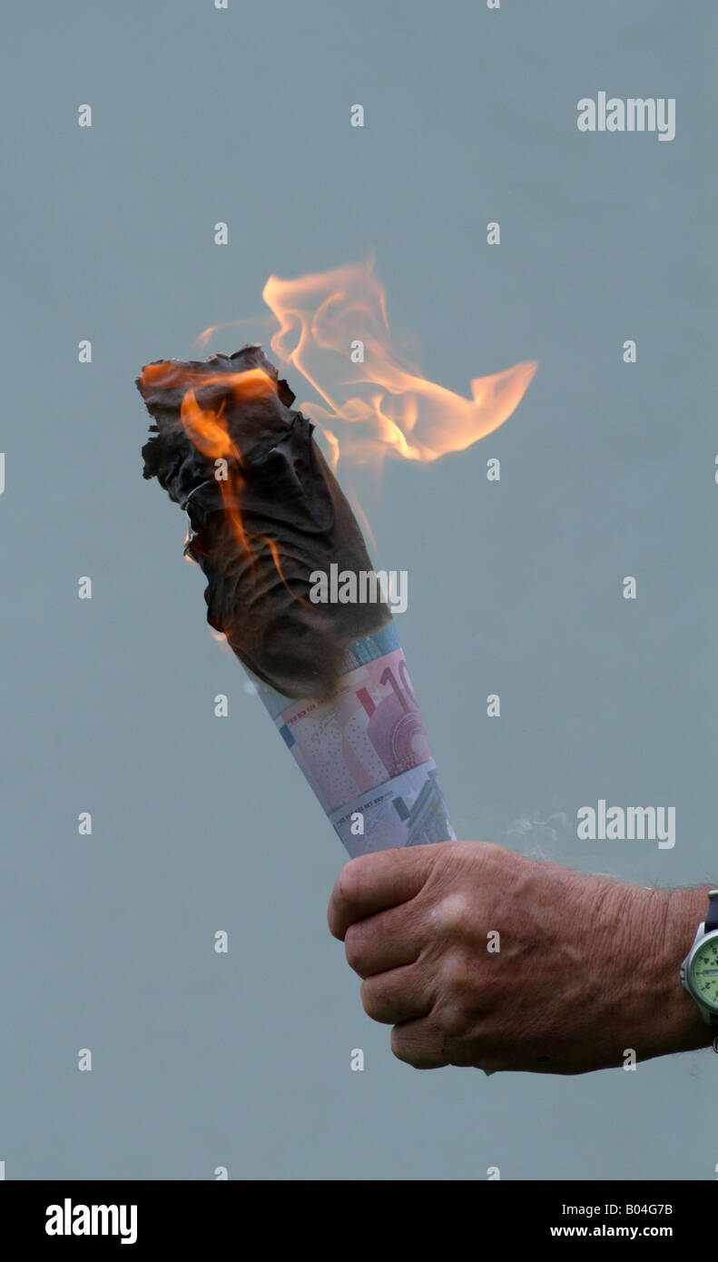 Burning Euro Banknotes Stock Photo - Alamy