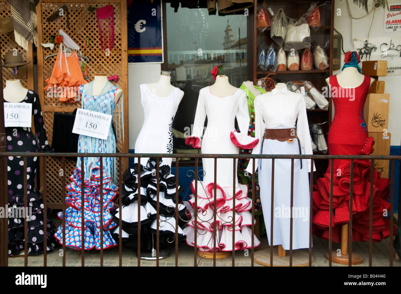 Dance tradition hi-res stock photography and images - Alamy