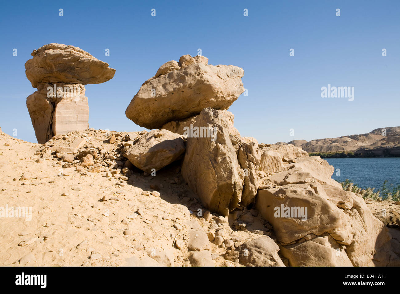 The Capstone at Gebel Silsilah sandstone Quarry on West bank of Nile ...