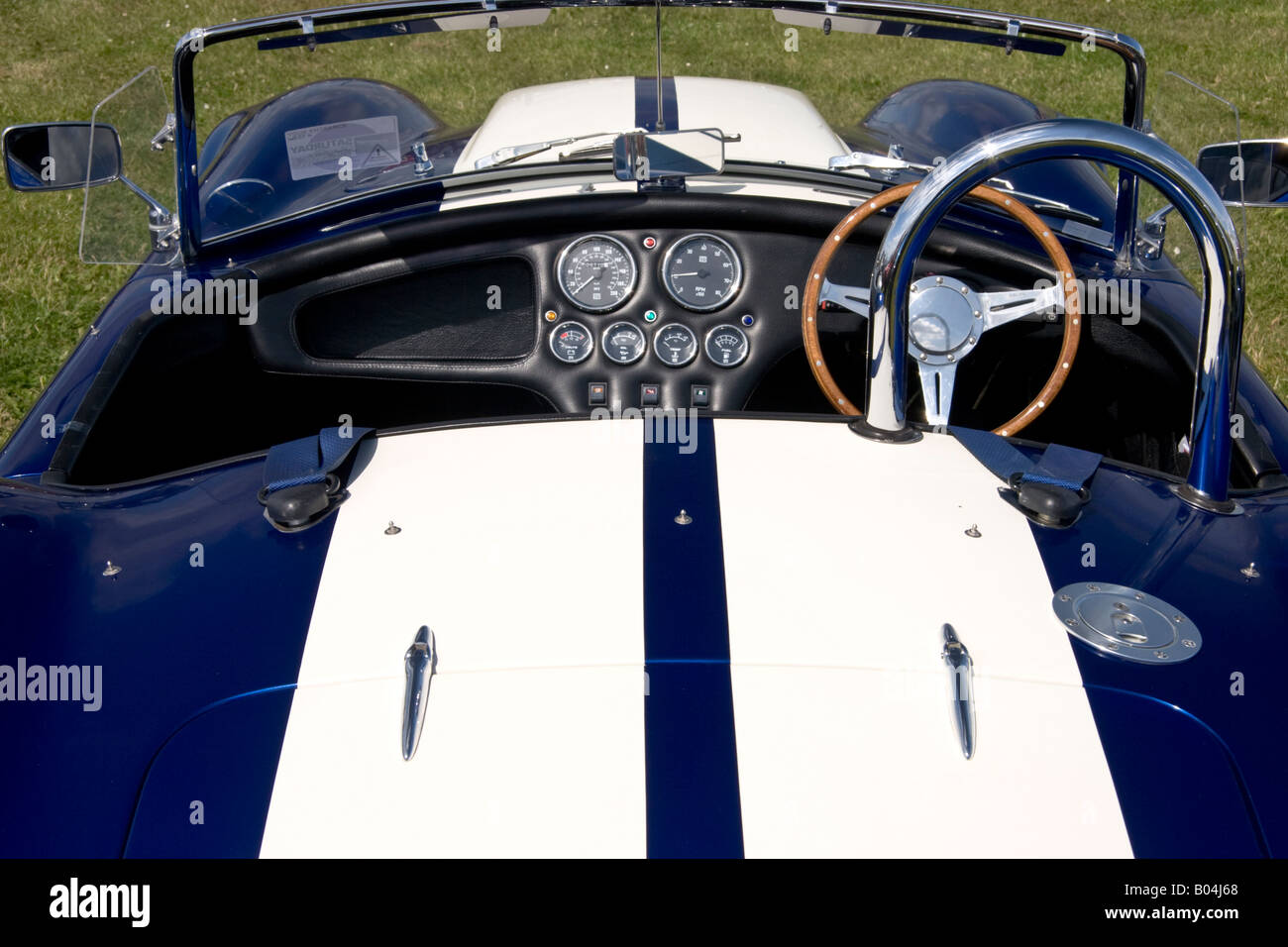 Ac cobra interior hi-res stock photography and images - Alamy