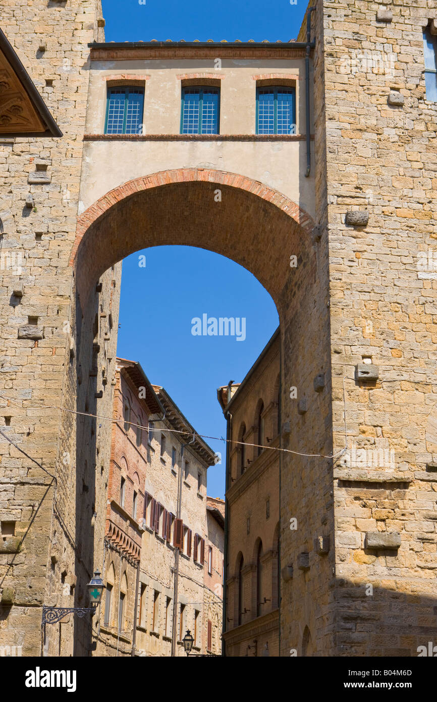 Image of an archway hi-res stock photography and images - Alamy