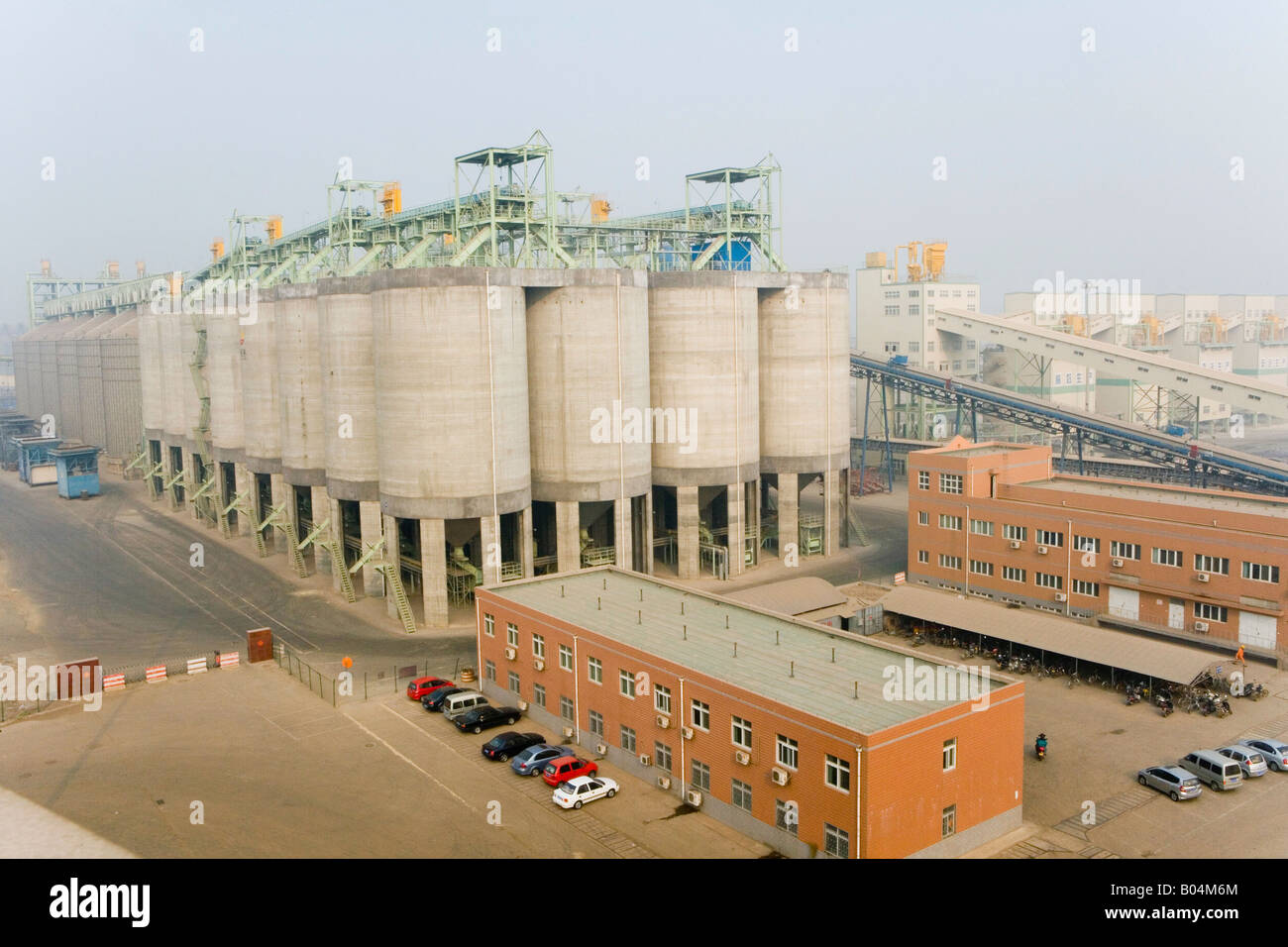 Rizhao harbor hi-res stock photography and images - Alamy