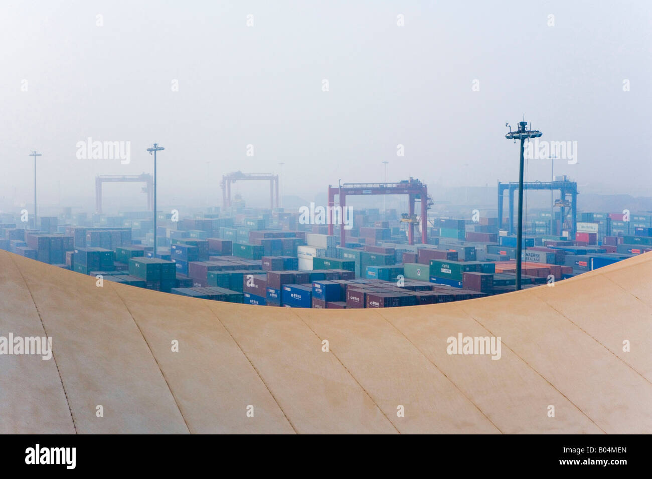 Rizhao harbor hi-res stock photography and images - Alamy