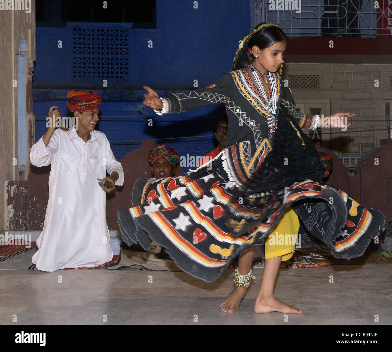 Rajasthani musical instruments hi-res stock photography and images - Alamy