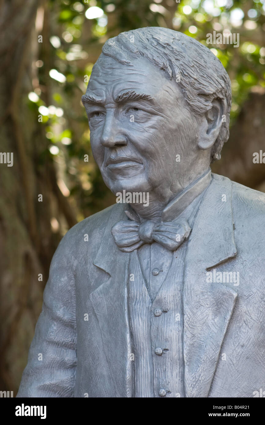 Thomas edison statue florida hi-res stock photography and images - Alamy