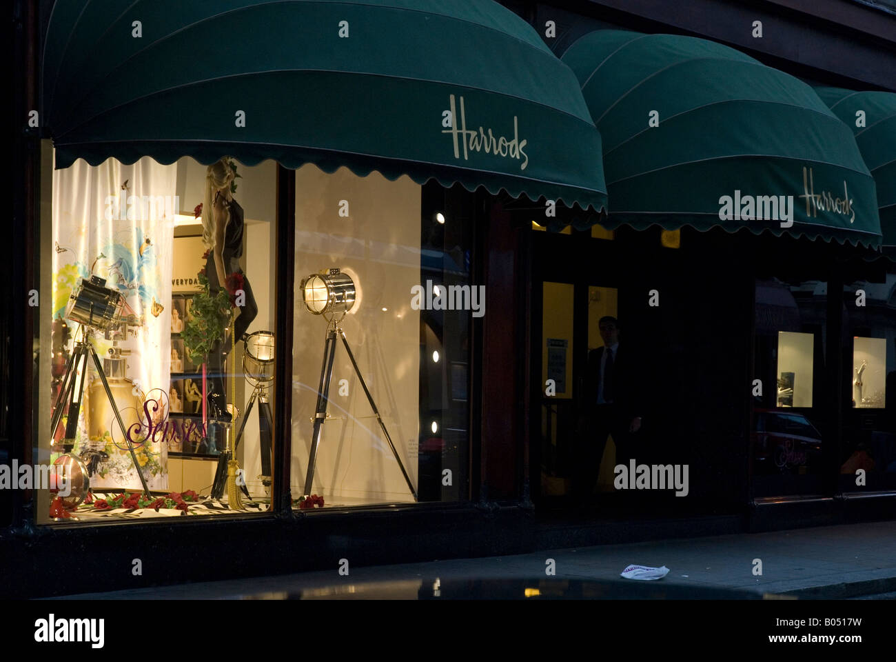 Harrods window display hi-res stock photography and images - Alamy