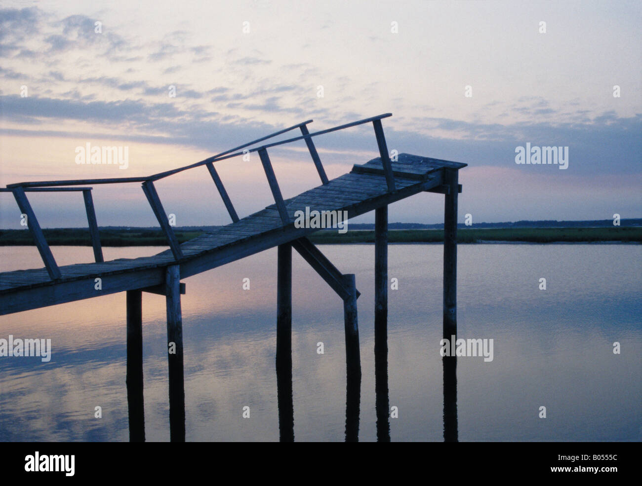 Railing lake sea water serenity hi-res stock photography and images - Alamy