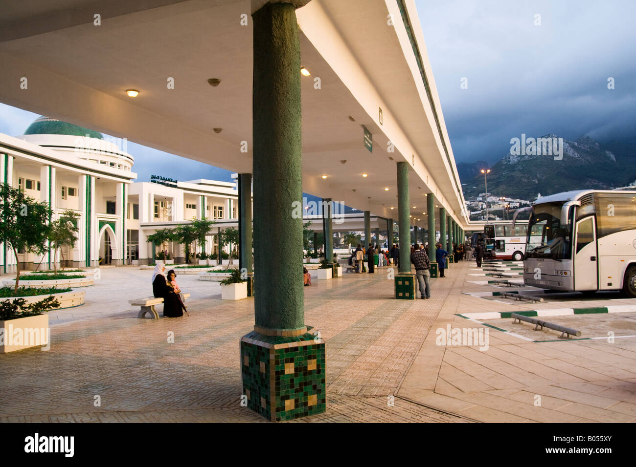 Bus terminal africa hi-res stock photography and images - Alamy