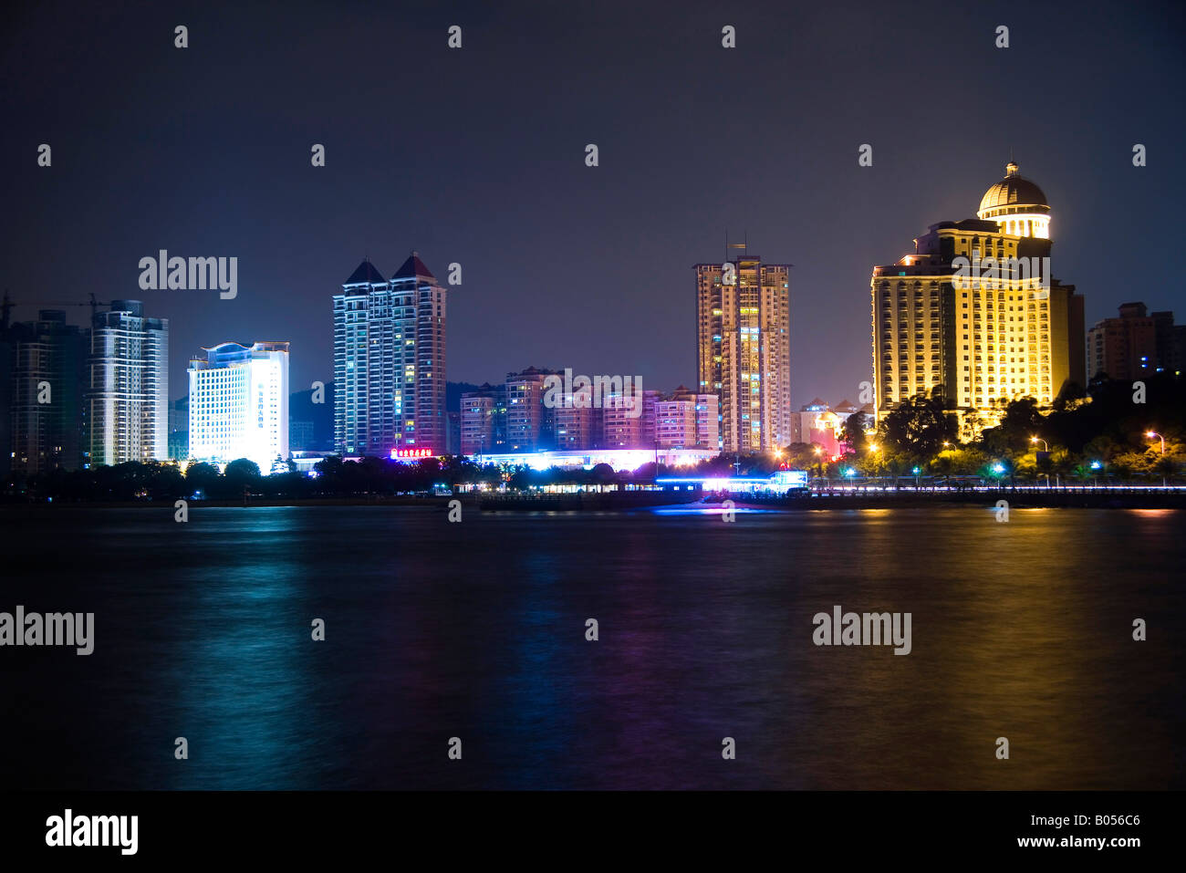 Beach zhuhai china hi-res stock photography and images - Alamy