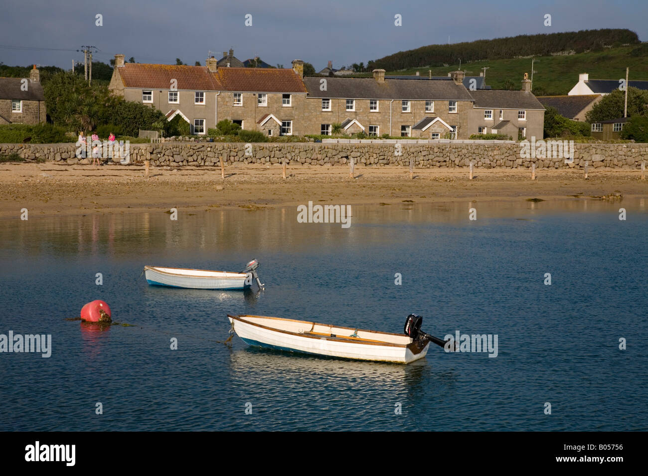 tresco new grimsby harbour tresco isles of scilly Stock Photo - Alamy