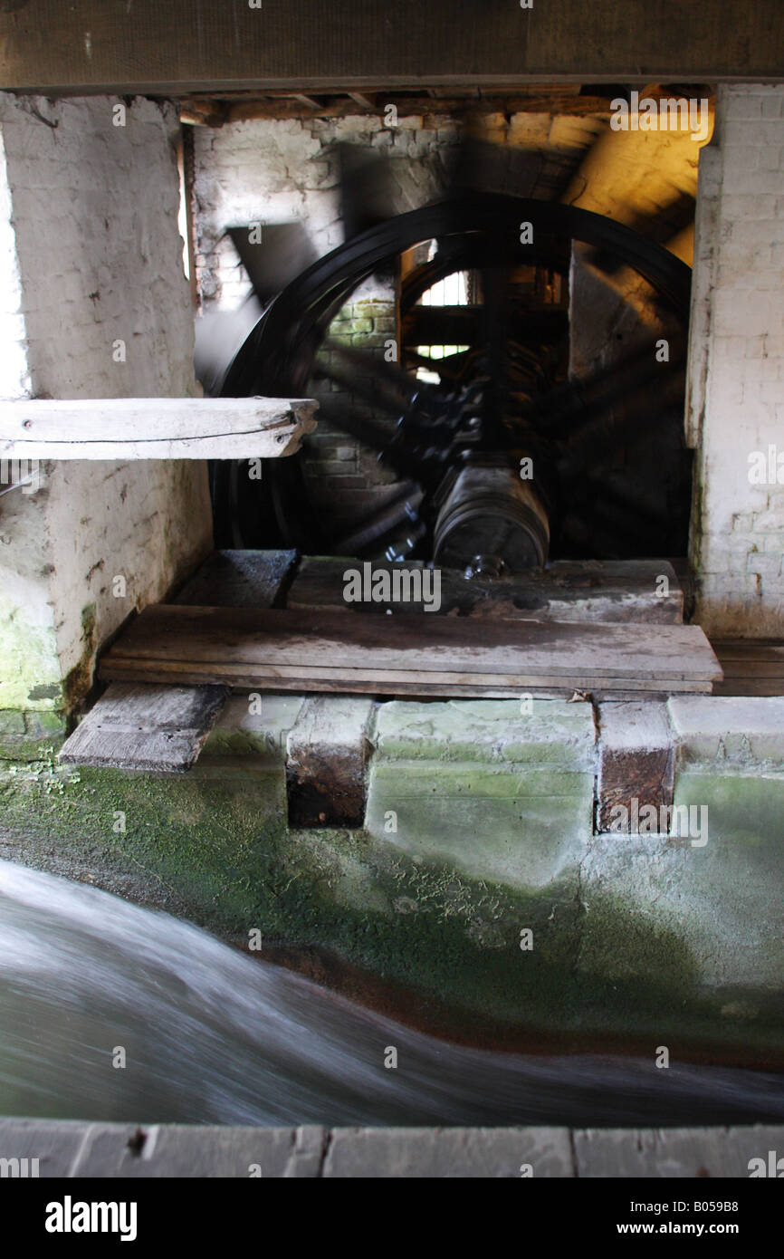Water Mill internal workings Stock Photo - Alamy