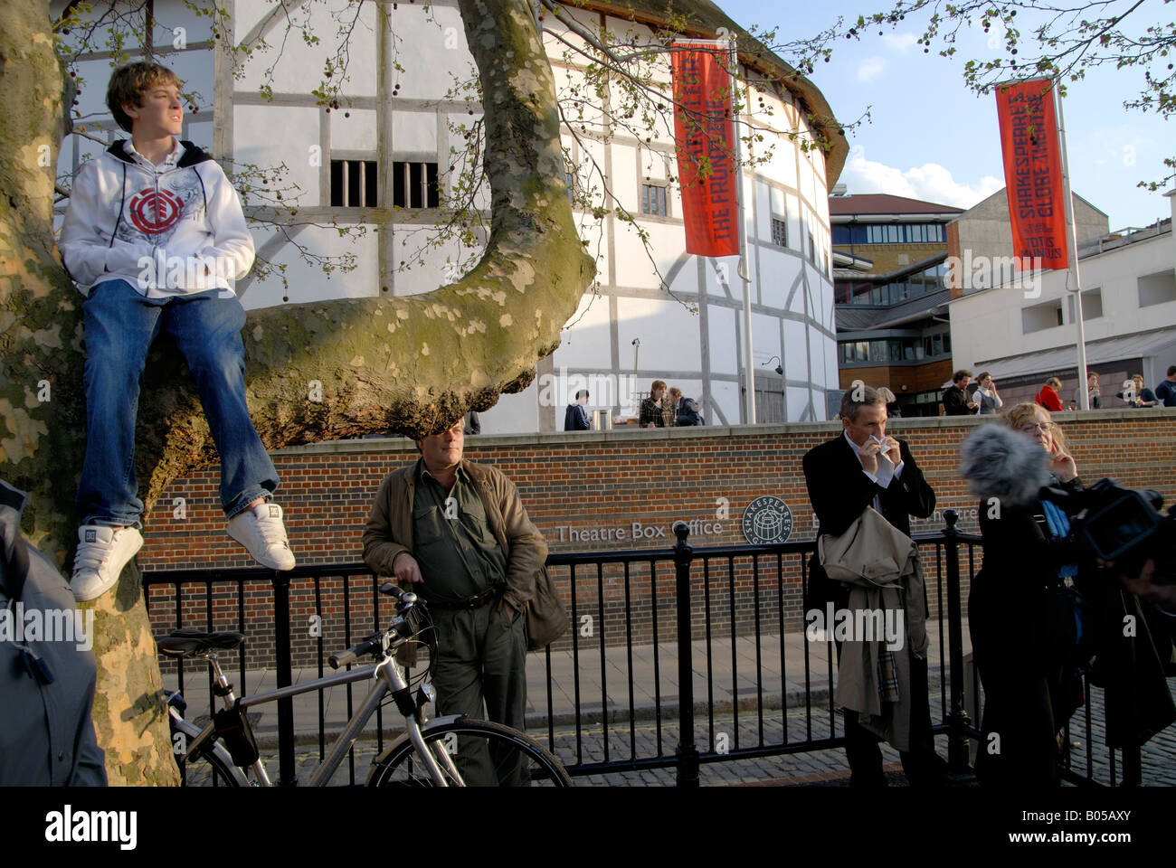 UK- Crowds watching pageant at Globe theatre to celebrate St. George's ...