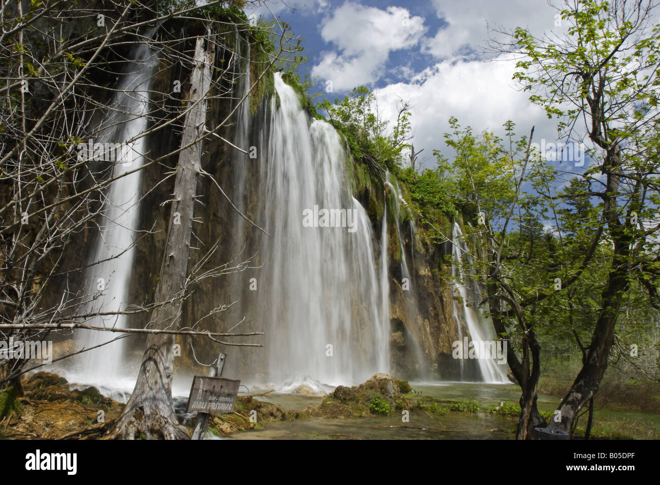 Waterfall Mali Prstavac between Lake Galovac and Lake Gradinska ...