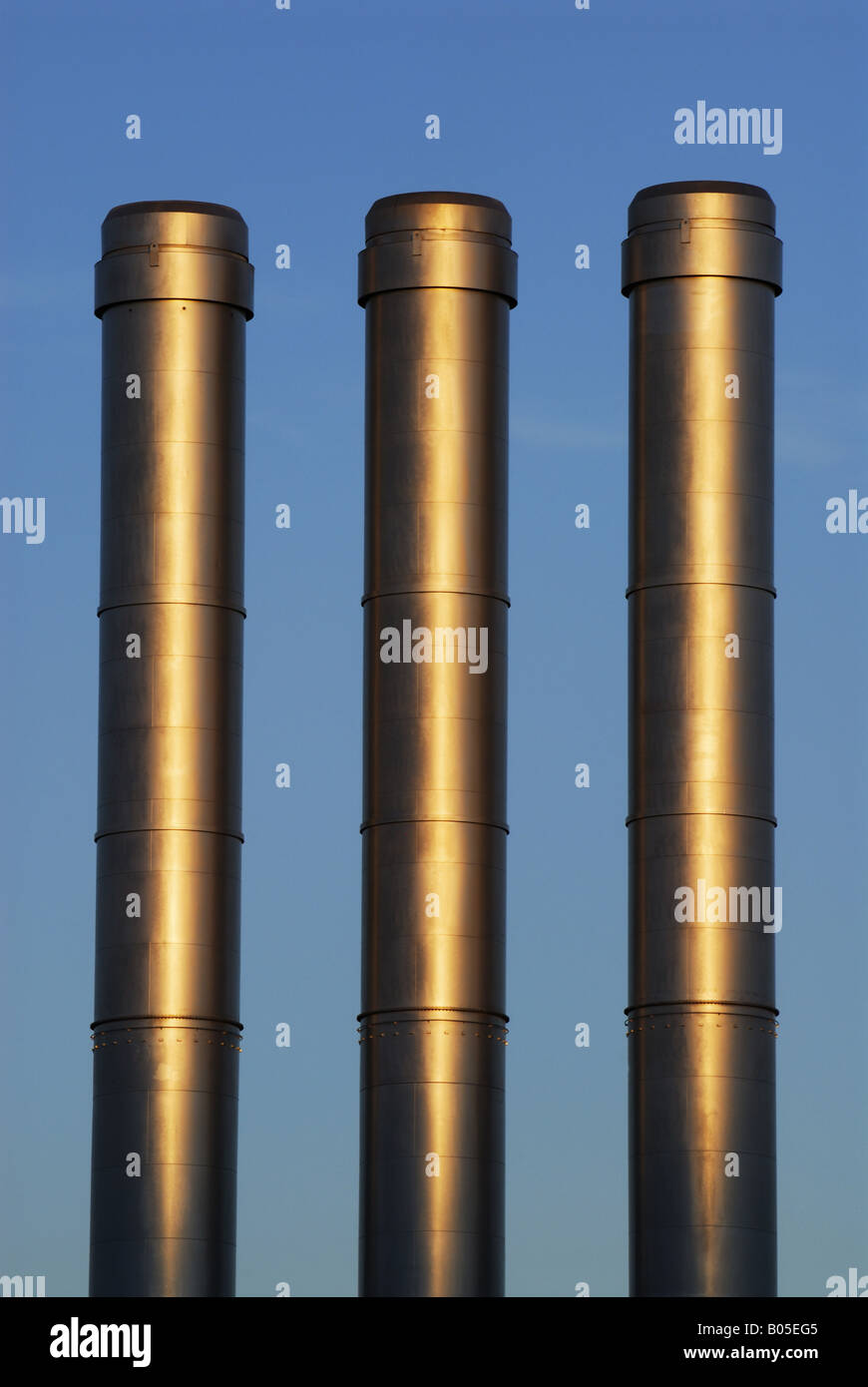 Three chimneys hi-res stock photography and images - Alamy