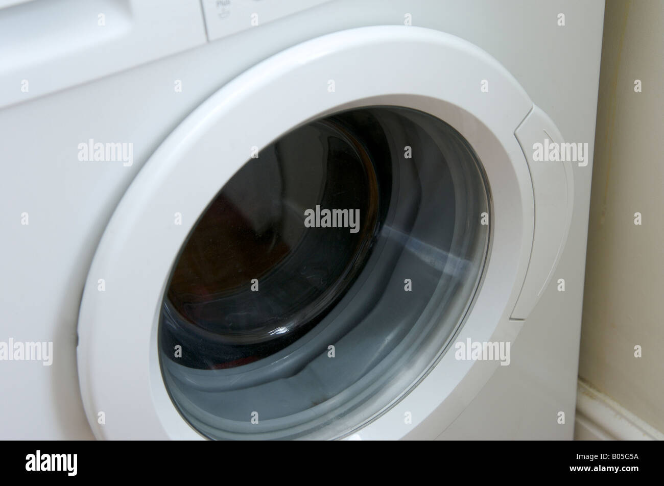 washing machine door Stock Photo - Alamy