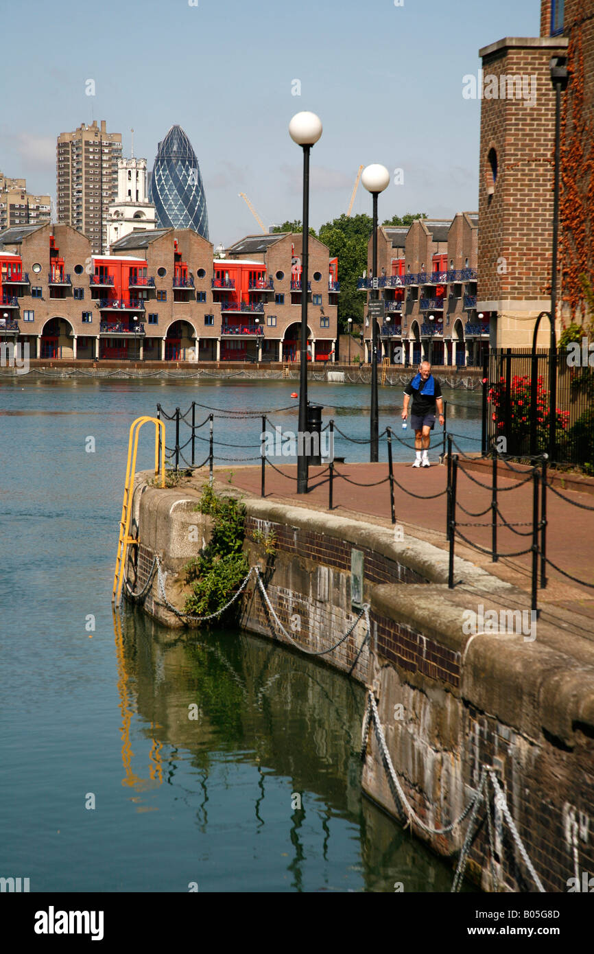 Shadwell Basin in Shadwell, London Stock Photo - Alamy
