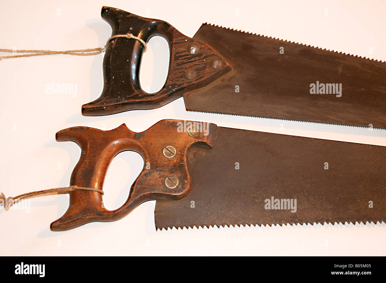 Saw saws hi-res stock photography and images - Alamy