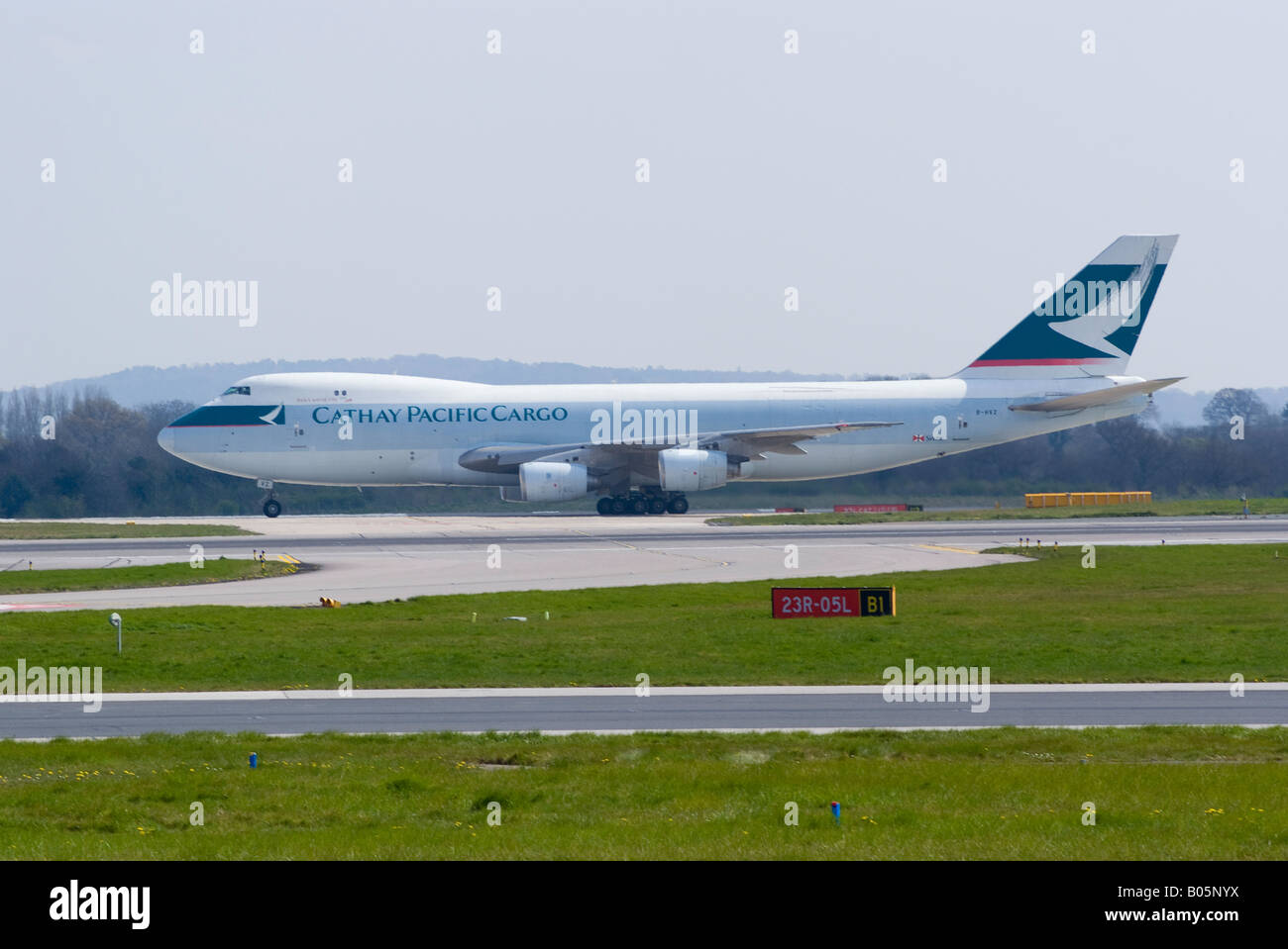 Cathay Pacific Cargo Boeing 747-267F [SCD] Taxiing After Landing at ...