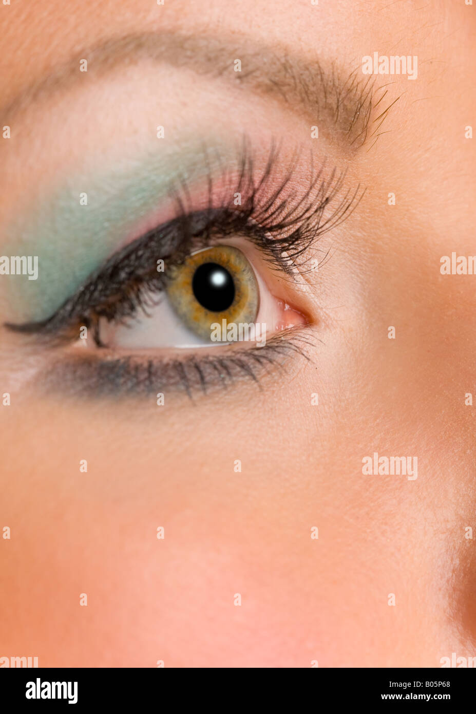 female wide open eye with long eyelashes macro Stock Photo - Alamy