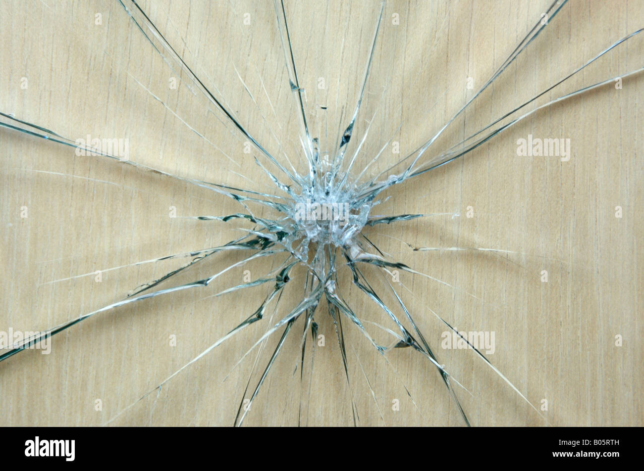 Glass broken hi-res stock photography and images - Alamy