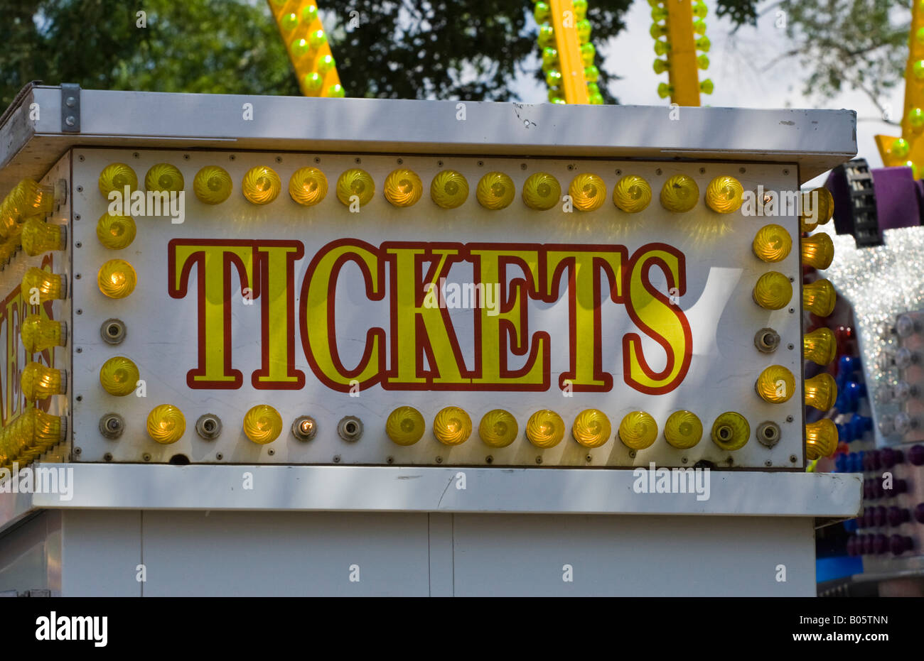 Rides booth hi-res stock photography and images - Alamy