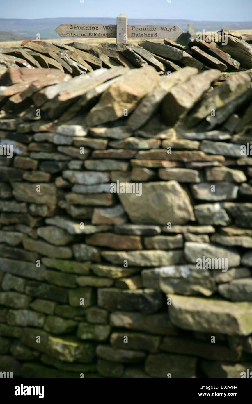 Pennine Way sign at the summit of Pen-y-ghent, Yorkshire Dales, England ...