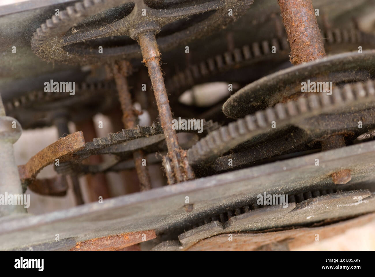 Clock cogs hi-res stock photography and images - Alamy