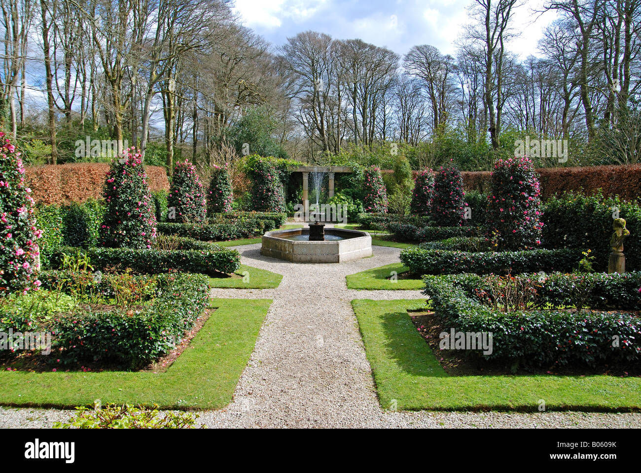 the italian sunken garden at trevarno gardens near helston,cornwall ...
