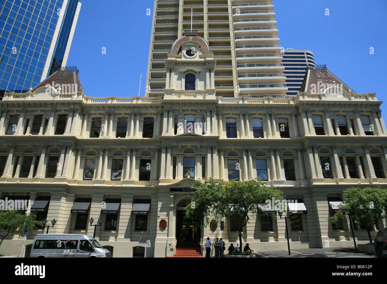 Old customhouse hi-res stock photography and images - Alamy