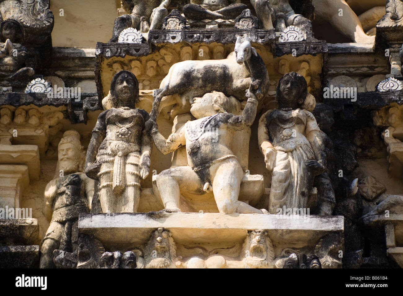 Carved statues on a gopuram, Sree Padmanabhaswamy Temple, Trivandrum ...
