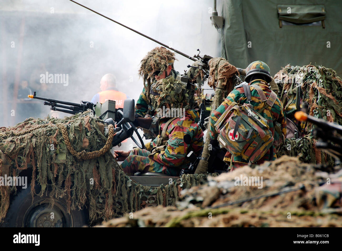 A recce or scout team of the Belgian Army in action Stock Photo - Alamy