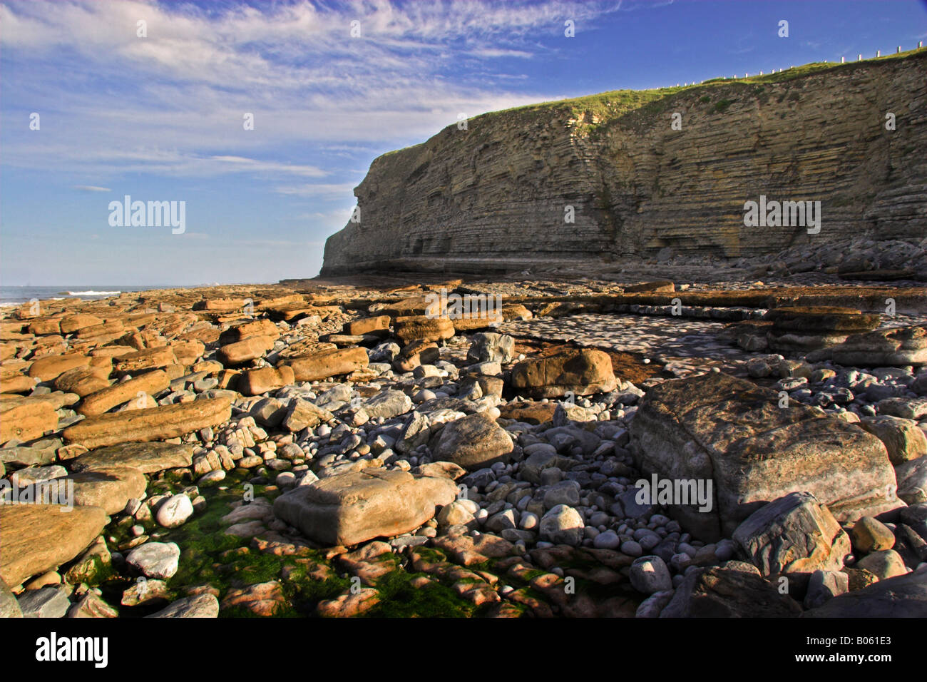Southerndown Beach Cliff and Rocks Stock Photo - Alamy