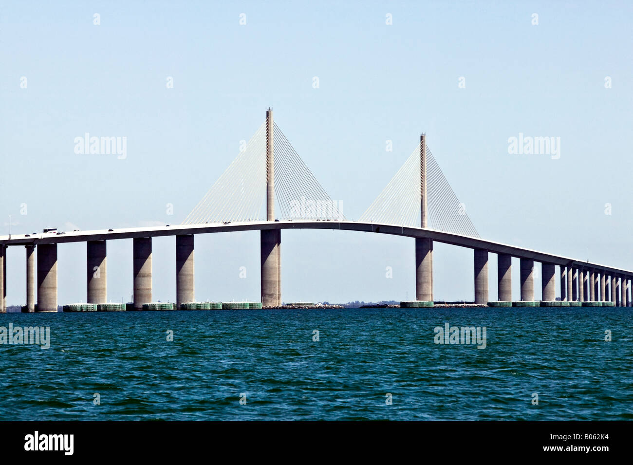 Sunshine skyway bridge Stock Photo - Alamy