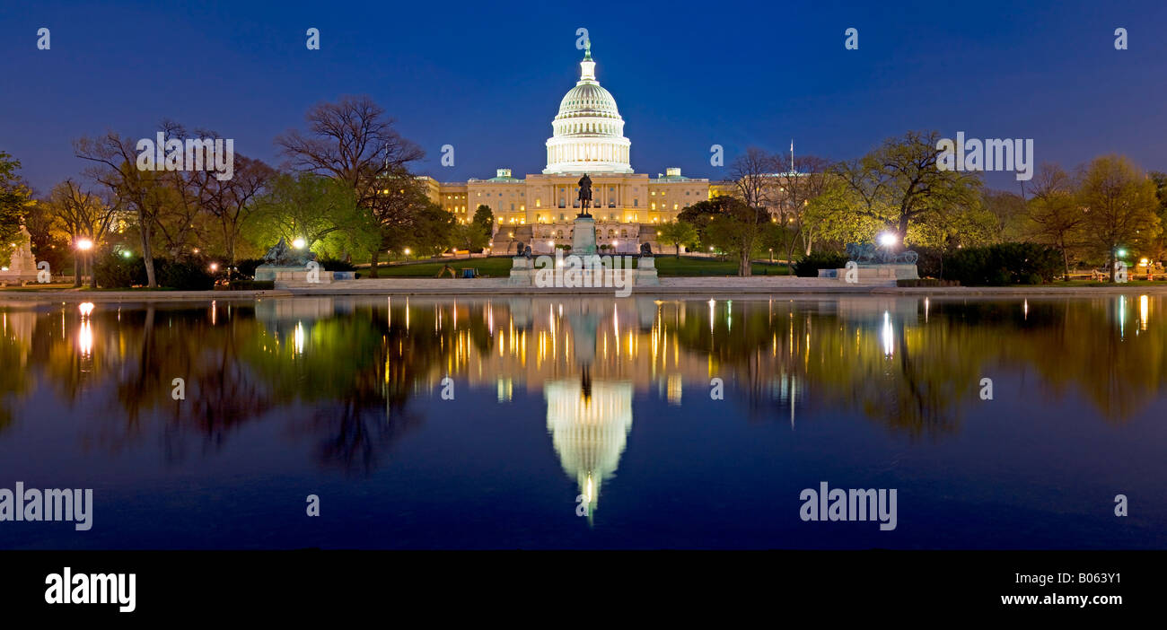 United States Capitol building Washington DC with reflection on pool ...