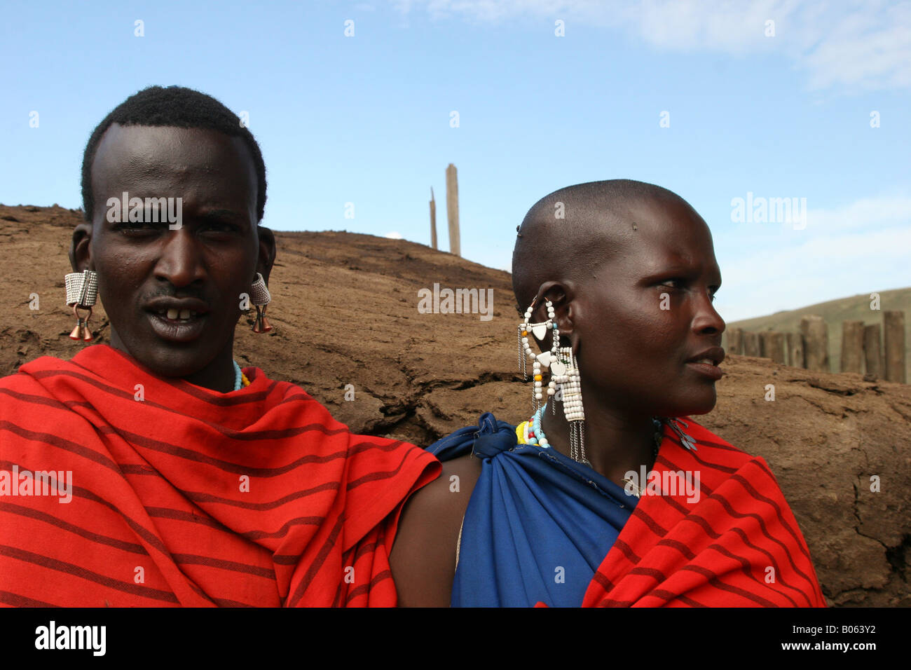 Maasai tribe couple hi-res stock photography and images - Alamy