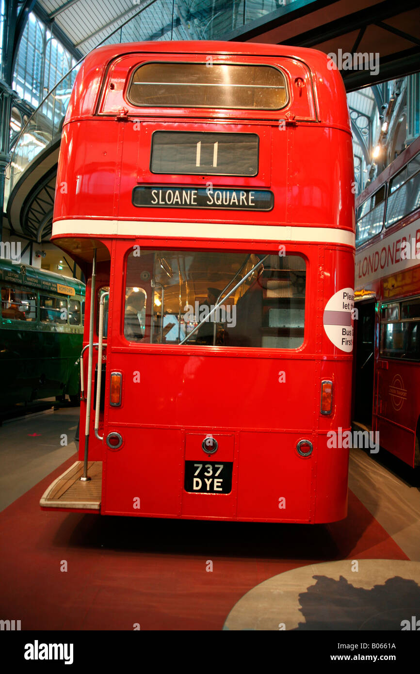 Back end of a bus hi-res stock photography and images - Alamy