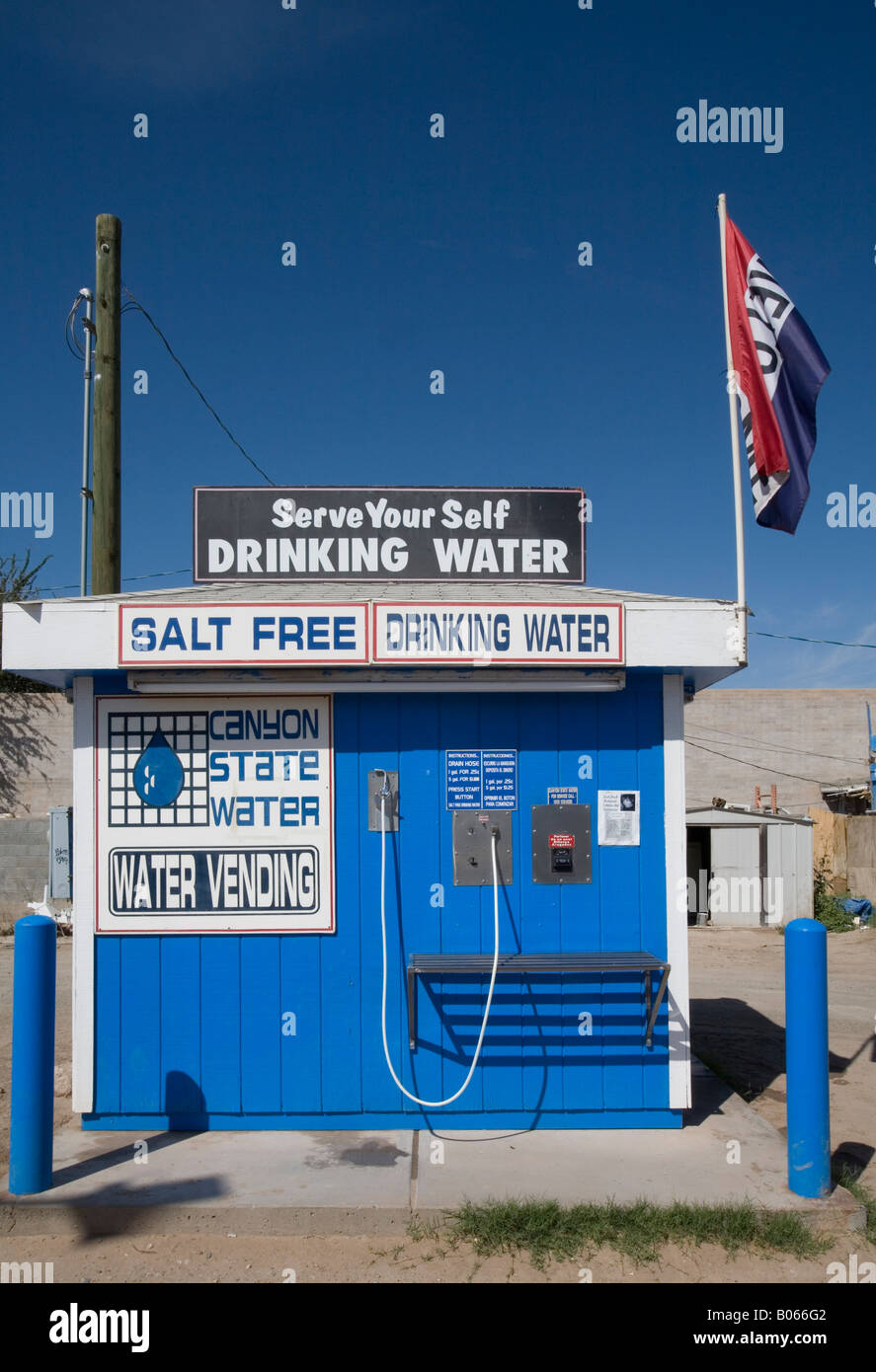 Usa vending machine hi-res stock photography and images - Alamy