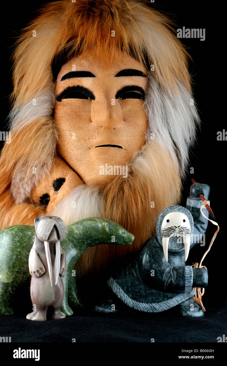 Eskimo inuit mask hi-res stock photography and images - Alamy