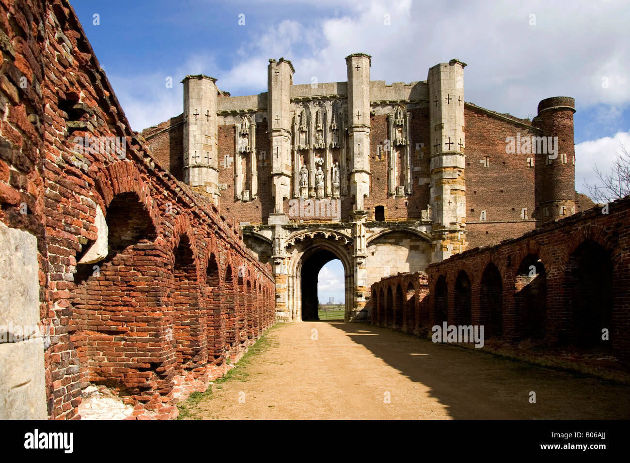 THORNTON ABBEY. THORNTON CURTIS. LINCOLNSHIRE. ENGLAND. UK Stock Photo ...