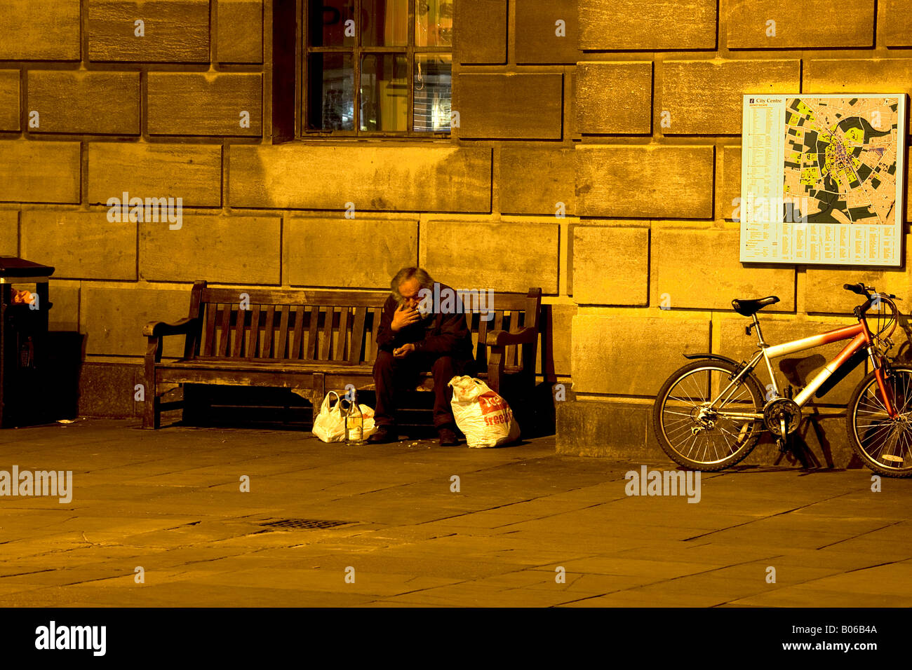 Life at night in Cambridge Stock Photo - Alamy