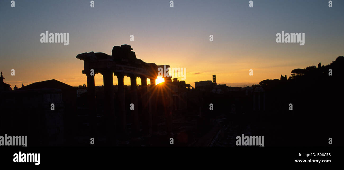 View over the forum romanum hi-res stock photography and images - Alamy