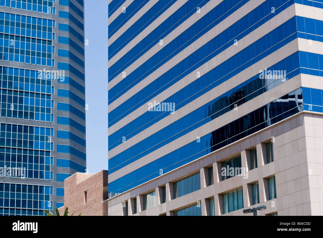Perpendicular Building Skyscraper High Resolution Stock Photography and ...