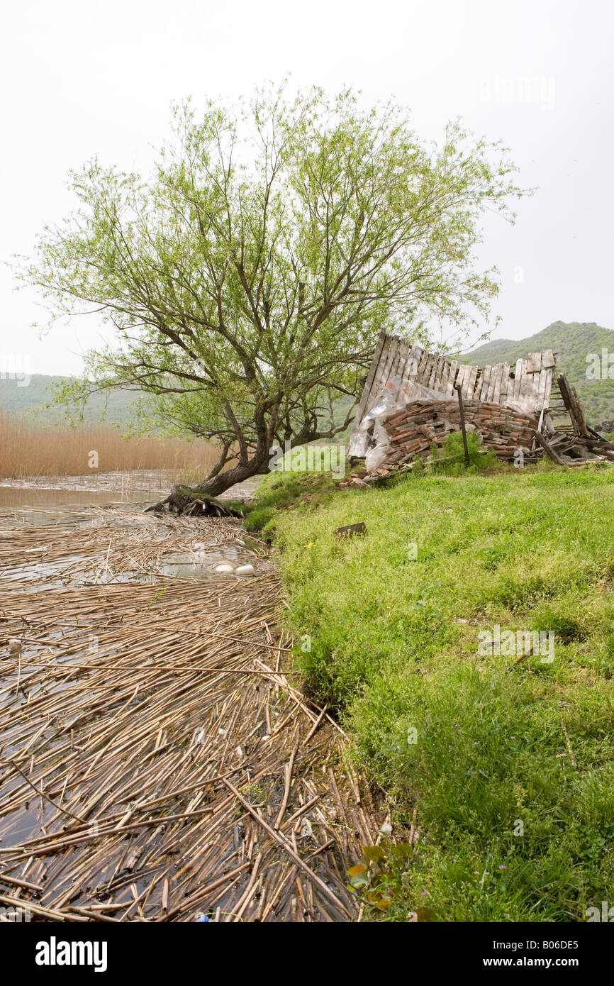 Ruins lake hi-res stock photography and images - Alamy