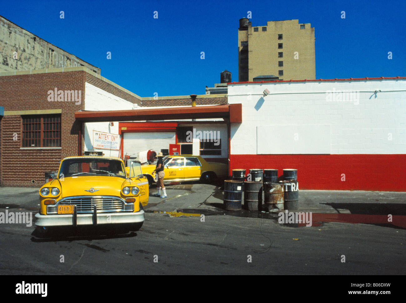 Taxi cab cleaning hi-res stock photography and images - Alamy