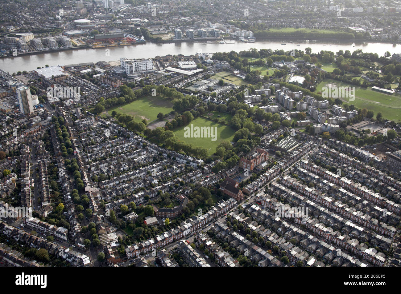 Uk aeriel view houses High Resolution Stock Photography and Images - Alamy
