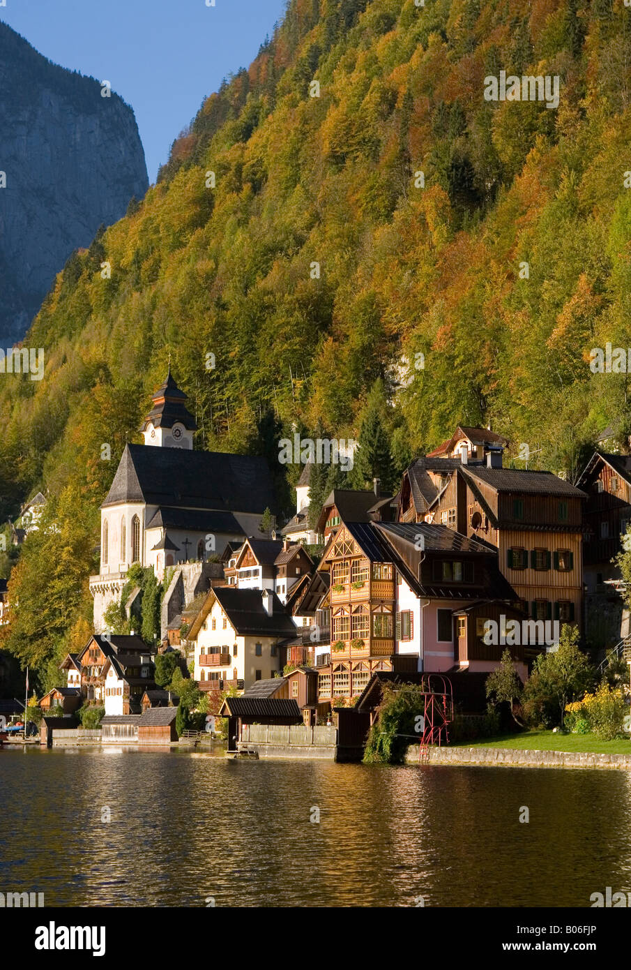 Town of Hallstatt on the Hallstatter See lake in Austria Stock Photo ...