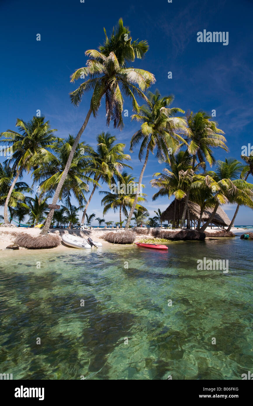 Beaches belize hi-res stock photography and images - Alamy