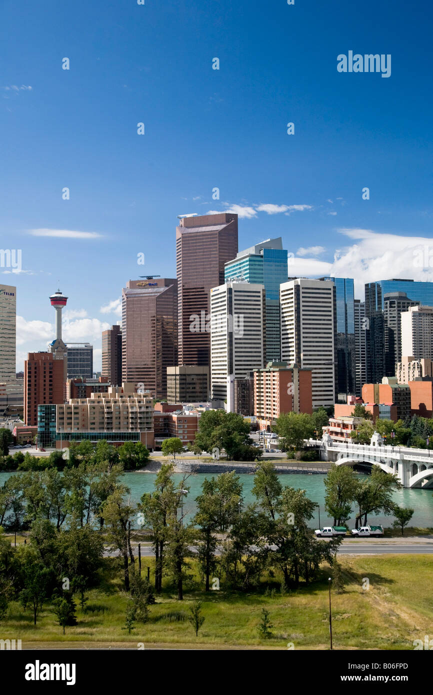 Calgary skyline high rise buildings calgary hi-res stock photography ...