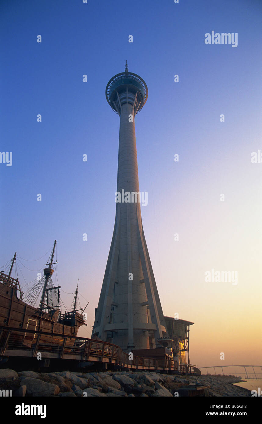 Macau tower hi-res stock photography and images - Alamy